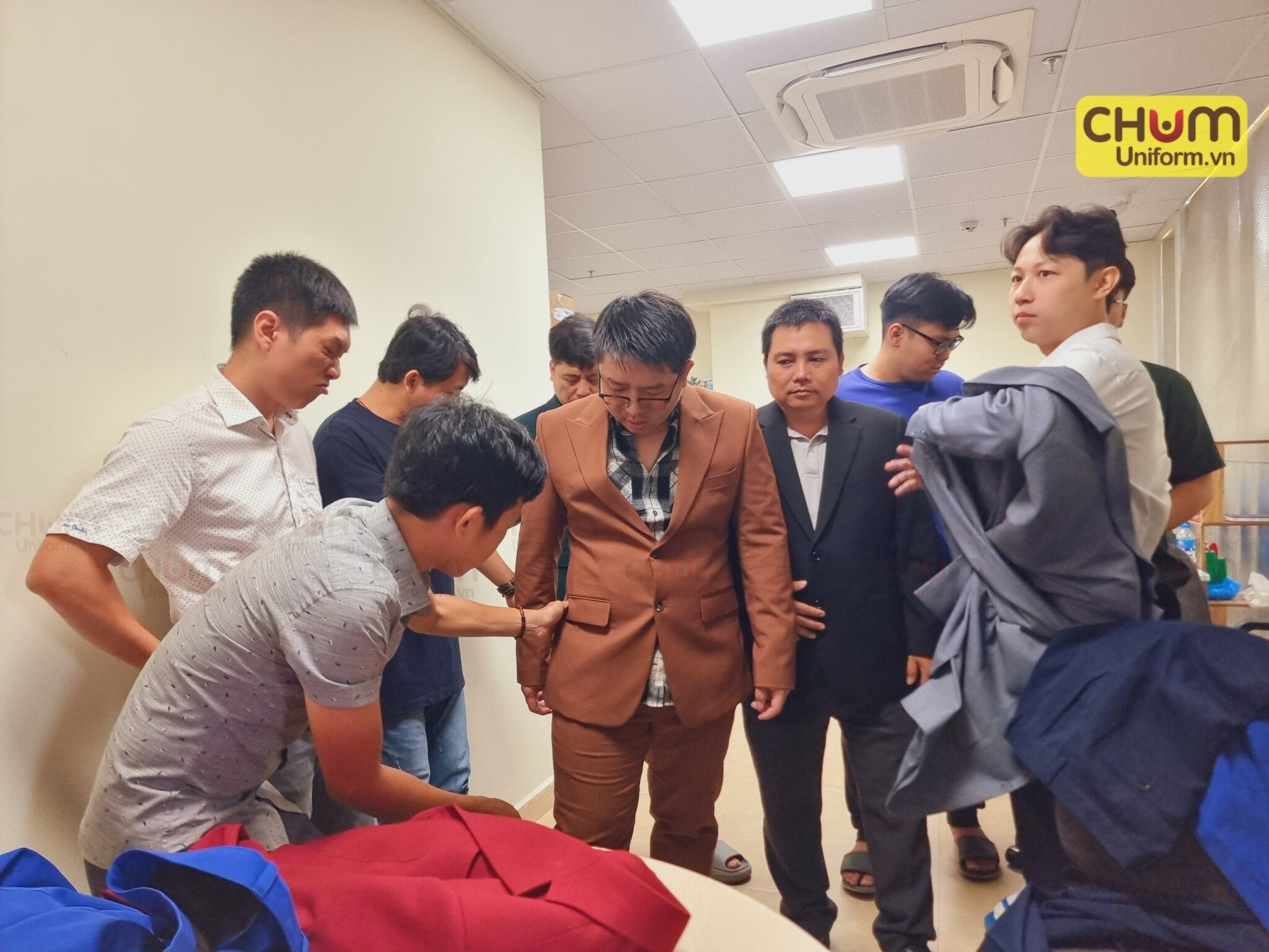 Chum Uniform hân hạnh là đơn vị cung cấp đồng phục vest cho Công ty Vi ...